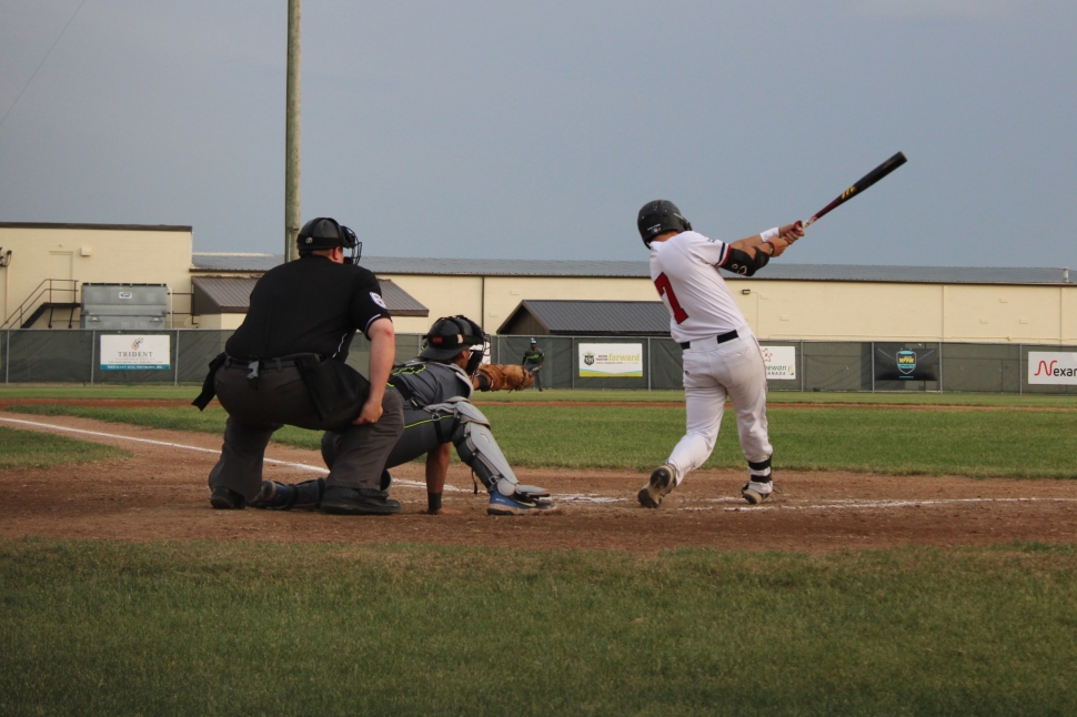 Beavers split doubleheader with Swift Current at Tom Laing Park - DiscoverWeyburn.com - Local ...
